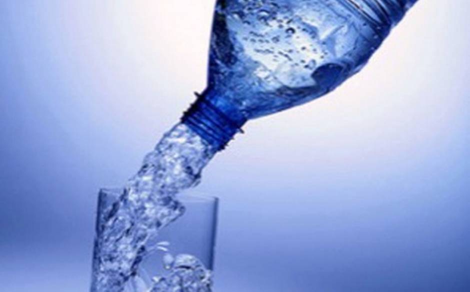 Joven muere tras beber 15 litros de agua y bebida isotónica | 24horas