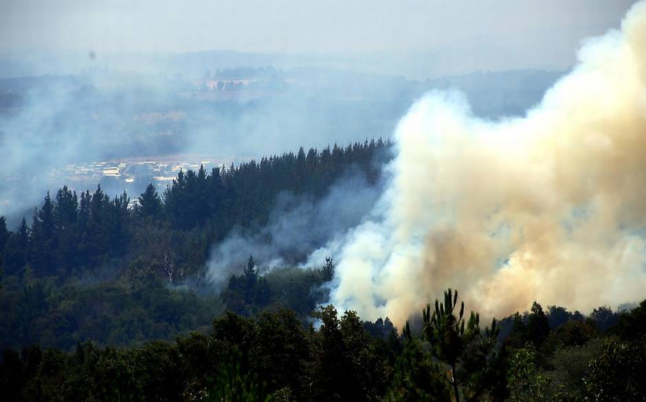 Onemi decreta Alerta Roja para Valparaíso y Melipilla por incendios ... Onemi decreta Alerta Roja para Valparaíso y Melipilla por incendios ...